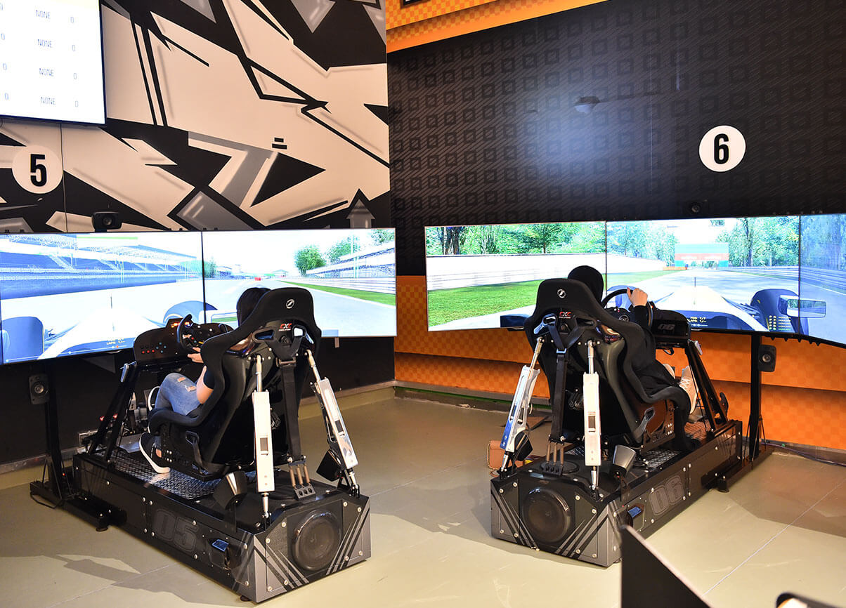 CXC Racing Simulator - Megapolis Entertaiment Center