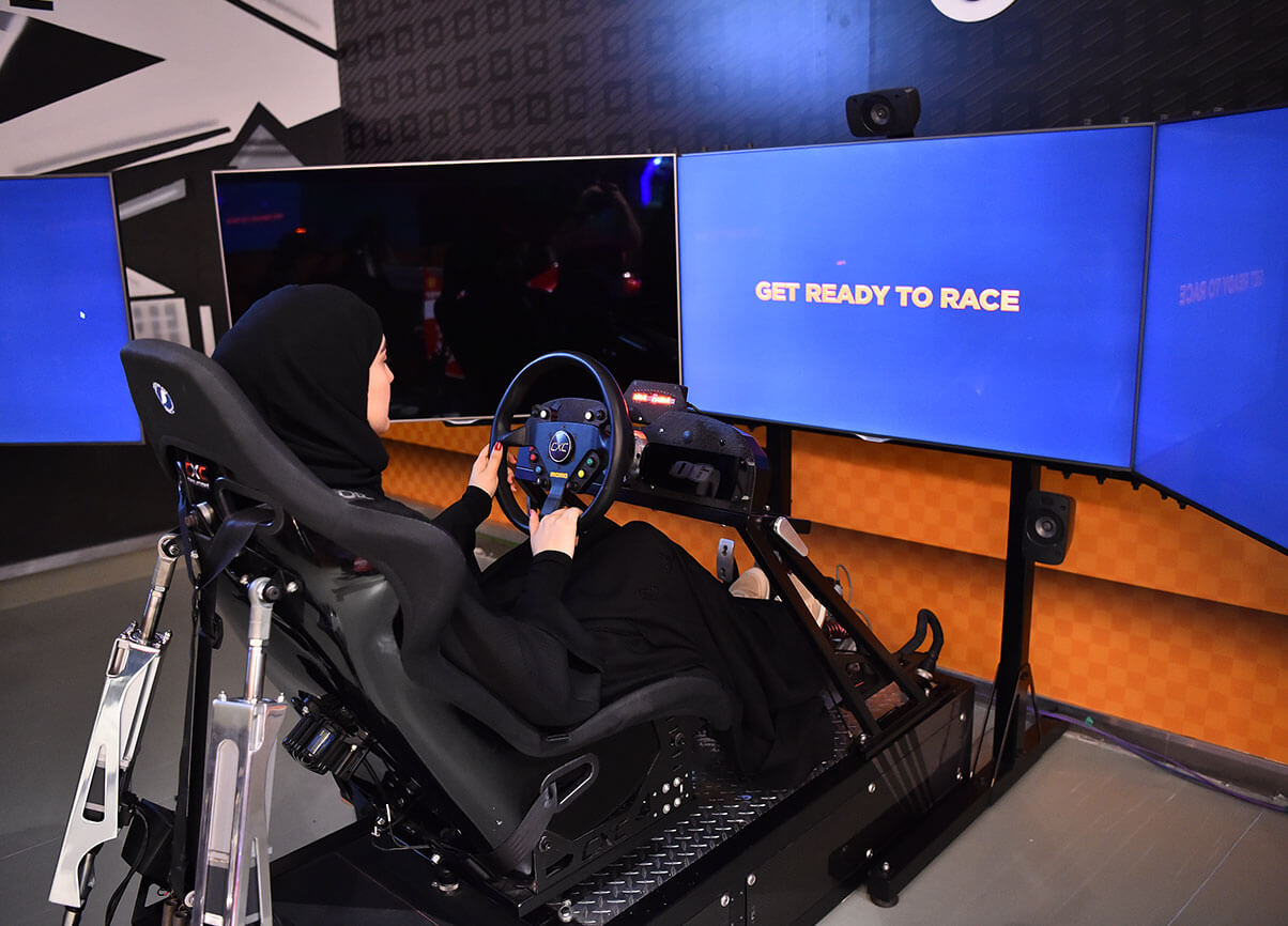 CXC Racing Simulator - Megapolis Entertaiment Center